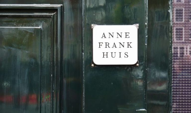 My Personal Experience with the Virtual Reality Tour of the Anne Frank ...